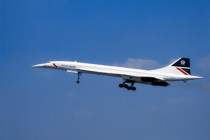 超音速旅客機のプロトタイプ「XB-1」が初飛行に成功！JALも投資している、商用音速機「OVERTURE」実現へ前進｜Pen Online